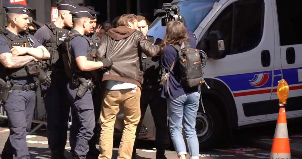 Manifestation devant l'AG de Total : Paul Larrouturou exfiltré par les ...