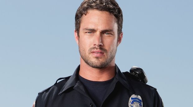 Taylor Kinney ("The Vampire Diaries") intègre une nouvelle série ...
