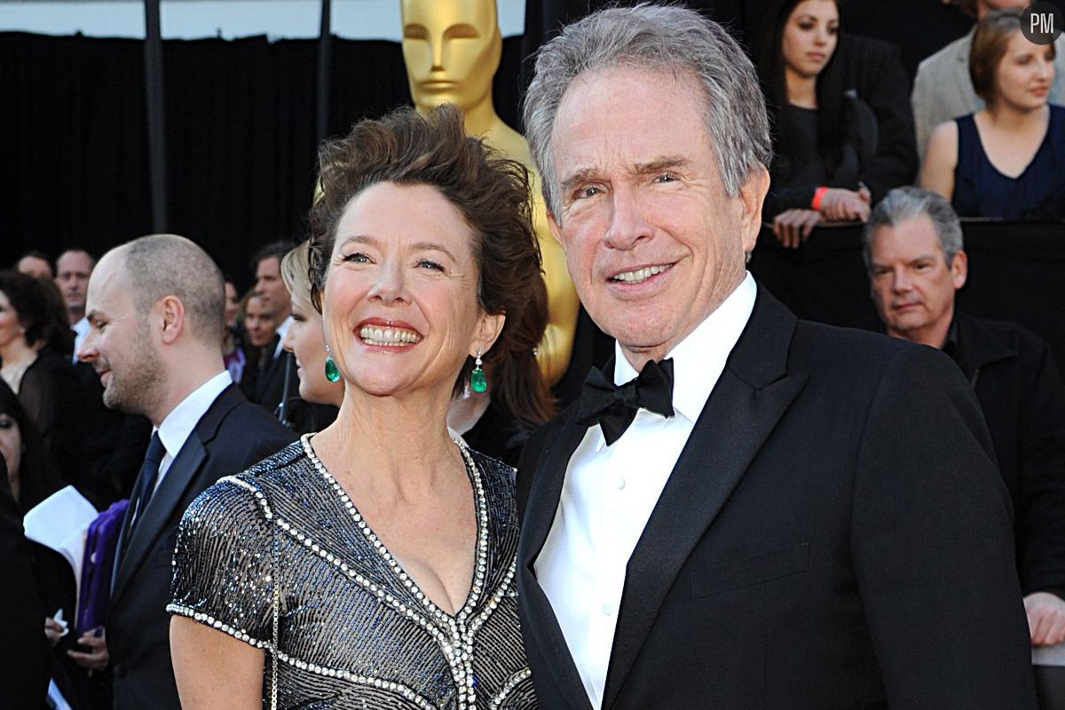 Photo : Annette Bening et Warren Beatty. La 83ème cérémonie des Oscars ...