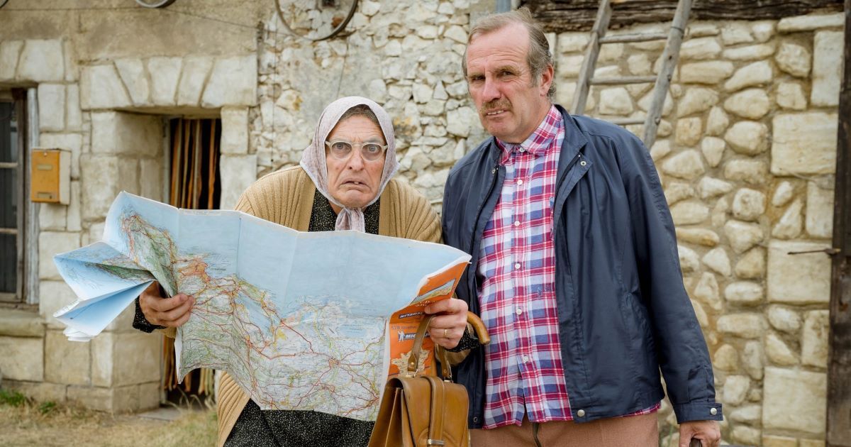 Audiences : Les Bodin's terrassent la concurrence sur M6, "La tribu" s'effondre sur TF1, battue ...