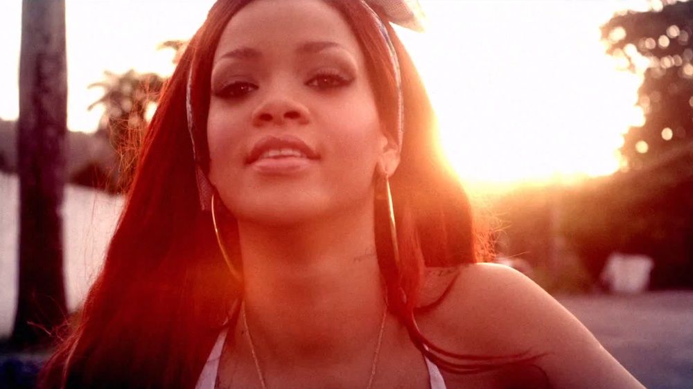 Disques : Adele et Rihanna dominent les charts - Puremédias