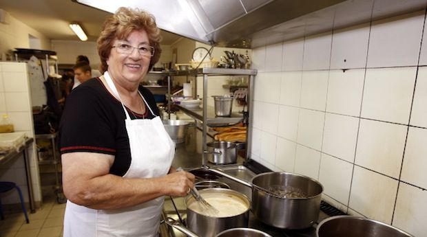 Maïté et sa complice Micheline de retour en cuisine ce midi ! - Puremédias