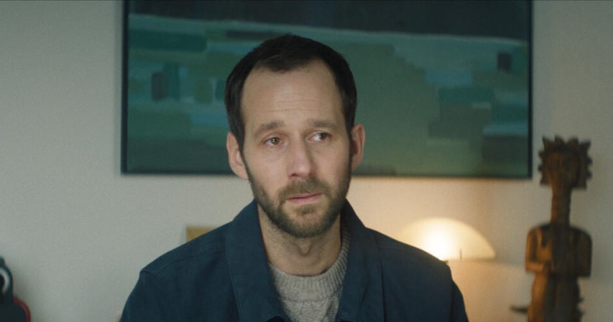 Pourquoi France 2 accélère la diffusion "Des vivants", la série ...