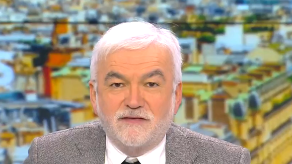 "À 'Libération', le mal est congénital" : Pascal Praud répond à la Une ...