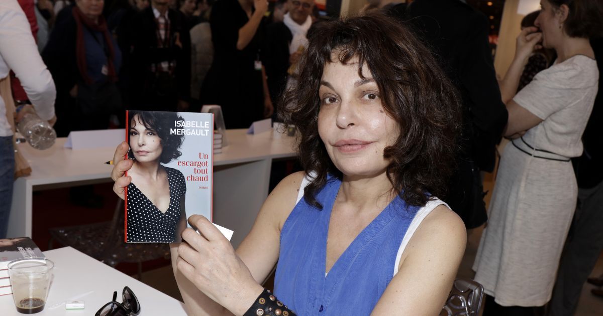 Isabelle Mergault, comédienne et sociétaire des "Grosses têtes", est ...