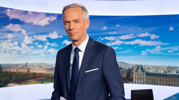 Un an après son départ surprise de TF1 pour France 2, Julien Arnaud ...